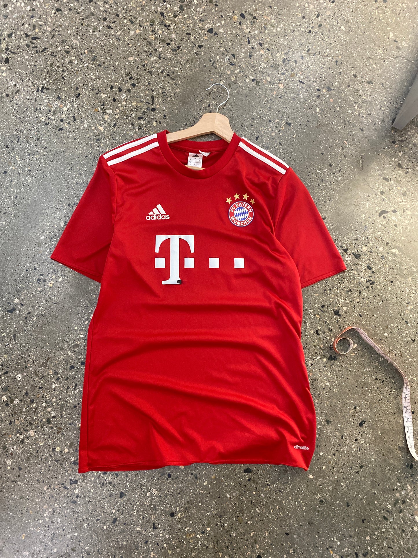 (M) FC Bayern Kit ( as is ) – BALDYLOX VINTAGE